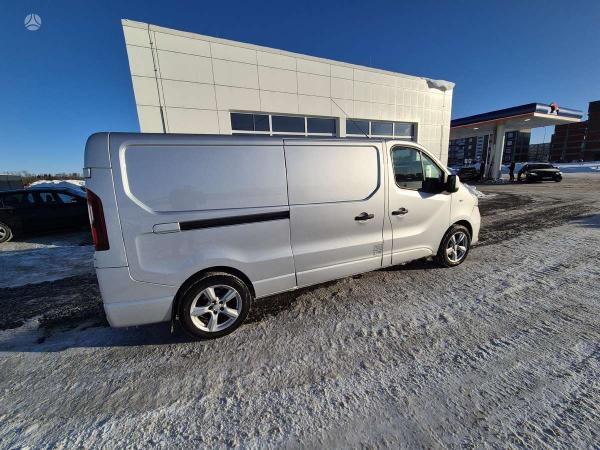 Pelēks Renault Trafic 2015 Klaipėda, ar dzinēja tilpumu 1.60 L un nobraukumu 249 tūkst. km par 7500 €, foto 10 vietnē AUTOMOTO.COM.LV