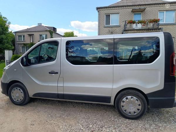 Grey Renault Trafic 2015 in Taurage, with an engine capacity of 1.60 L and mileage of 175 thousand km for 9150 €, photo 4 on AUTOMOTO.COM.LV