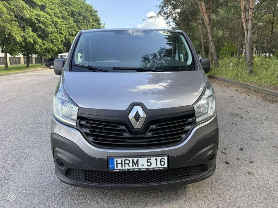 Pelēks Renault Trafic 2015 Viļņa, ar dzinēja tilpumu 1.60 L un nobraukumu 279 tūkst. km par 7900 €, foto 3 vietnē AUTOMOTO.COM.LV