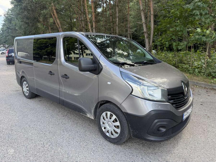 Pelēks Renault Trafic 2015 Viļņa, ar dzinēja tilpumu 1.60 L un nobraukumu 279 tūkst. km par 7900 €, foto 4 vietnē AUTOMOTO.COM.LV