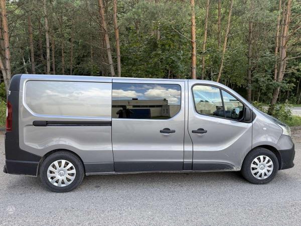 Pelēks Renault Trafic 2015 Viļņa, ar dzinēja tilpumu 1.60 L un nobraukumu 279 tūkst. km par 7900 €, foto 4 vietnē AUTOMOTO.COM.LV