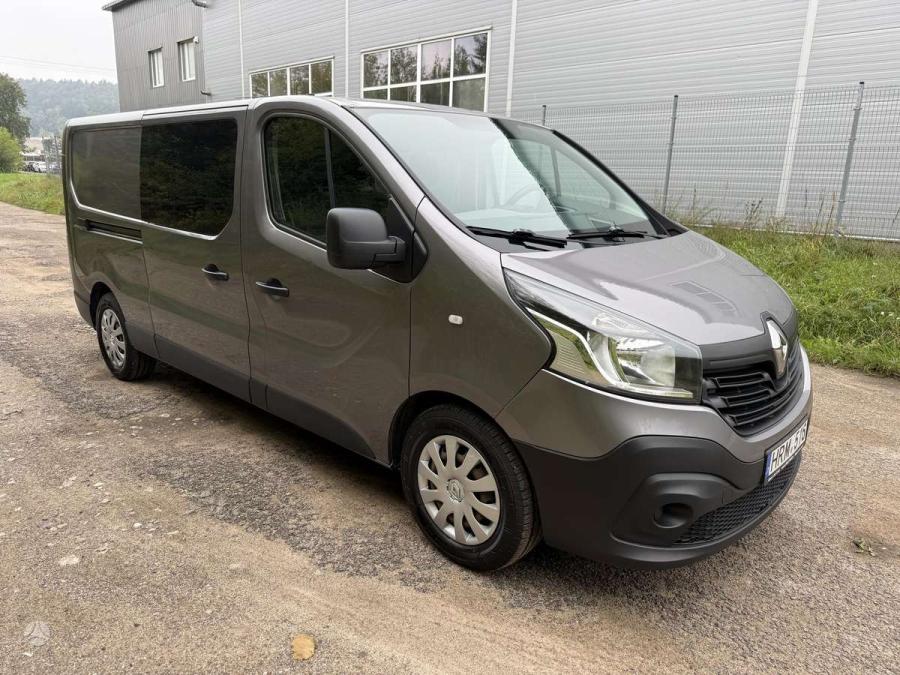 Pelēks Renault Trafic 2015 Viļņa, ar dzinēja tilpumu 1.60 L un nobraukumu 279 tūkst. km par 6900 €, foto 4 vietnē AUTOMOTO.COM.LV