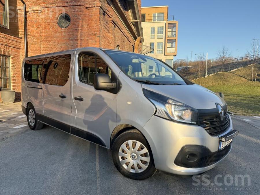 Grey Renault Trafic 2016 in Tallinn, with an engine capacity of 1.60 L and mileage of 280 thousand km for 11499 €, photo 10 on AUTOMOTO.COM.LV