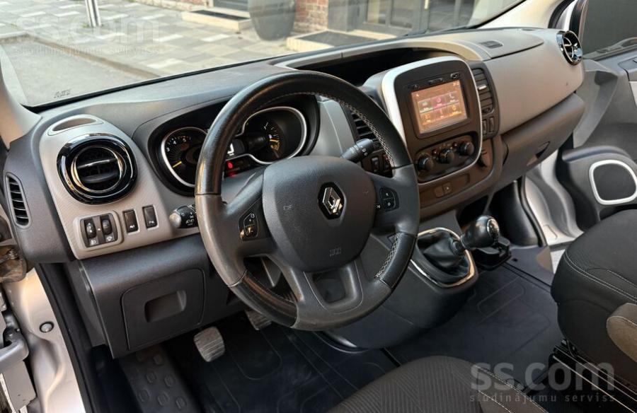 Grey Renault Trafic 2016 in Tallinn, with an engine capacity of 1.60 L and mileage of 280 thousand km for 11499 €, photo 27 on AUTOMOTO.COM.LV