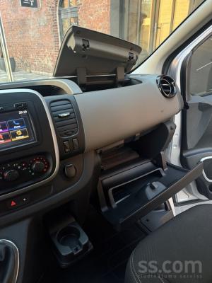 Grey Renault Trafic 2016 in Tallinn, with an engine capacity of 1.60 L and mileage of 280 thousand km for 11499 €, photo 28 on AUTOMOTO.COM.LV