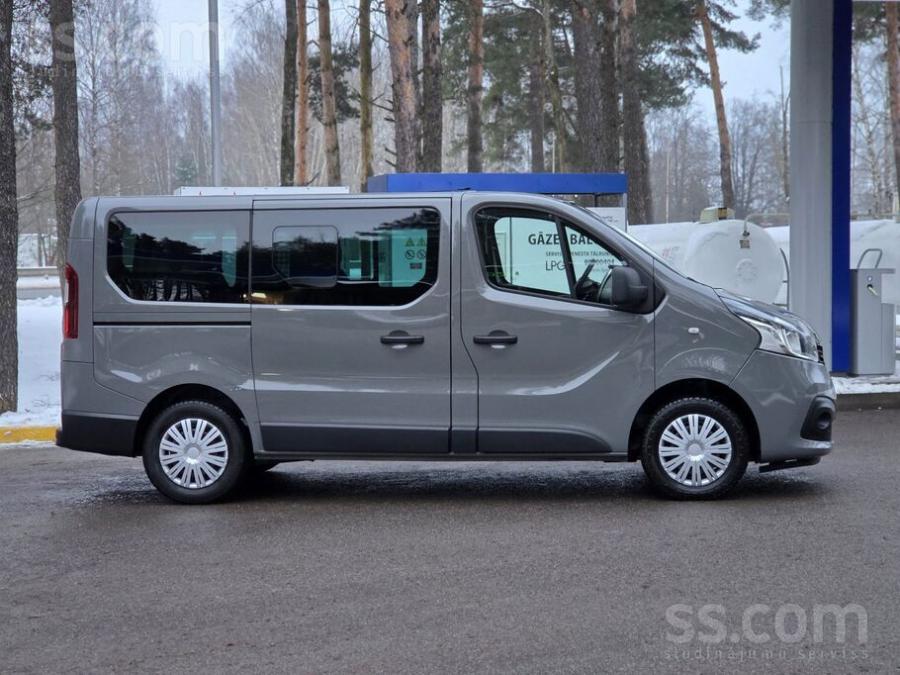 Grey Renault Trafic 2019 in Riga, with an engine capacity of 1.60 L and mileage of 180 thousand km for 13500 €, photo 9 on AUTOMOTO.COM.LV