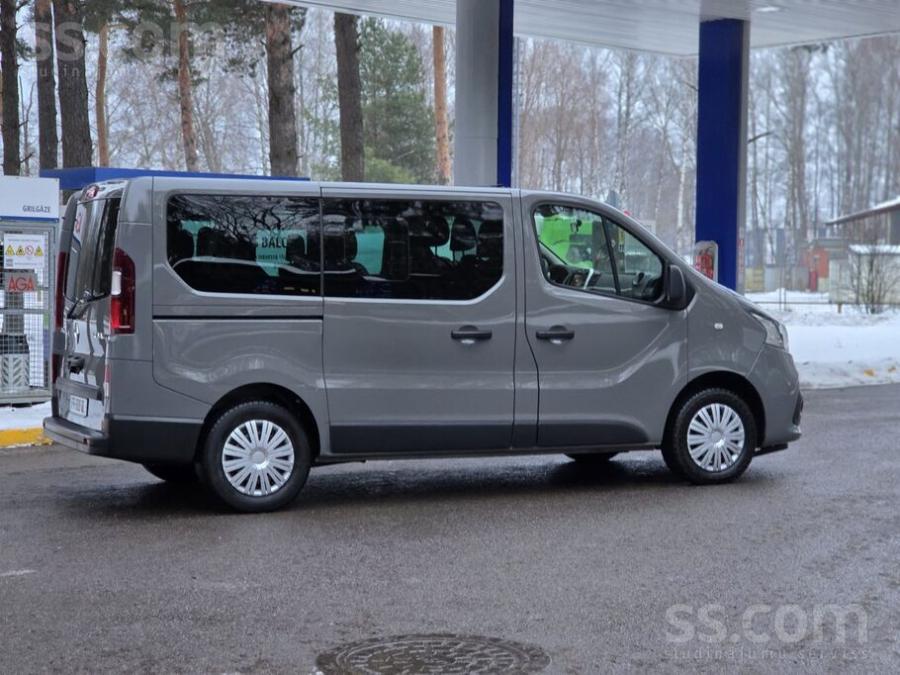 Grey Renault Trafic 2019 in Riga, with an engine capacity of 1.60 L and mileage of 180 thousand km for 13500 €, photo 10 on AUTOMOTO.COM.LV
