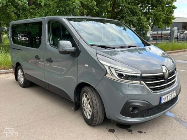 Grey Renault Trafic 2019 in Kaunas, with an engine capacity of 2.00 L and mileage of 58 thousand km for 19000 €, photo 2 on AUTOMOTO.COM.LV