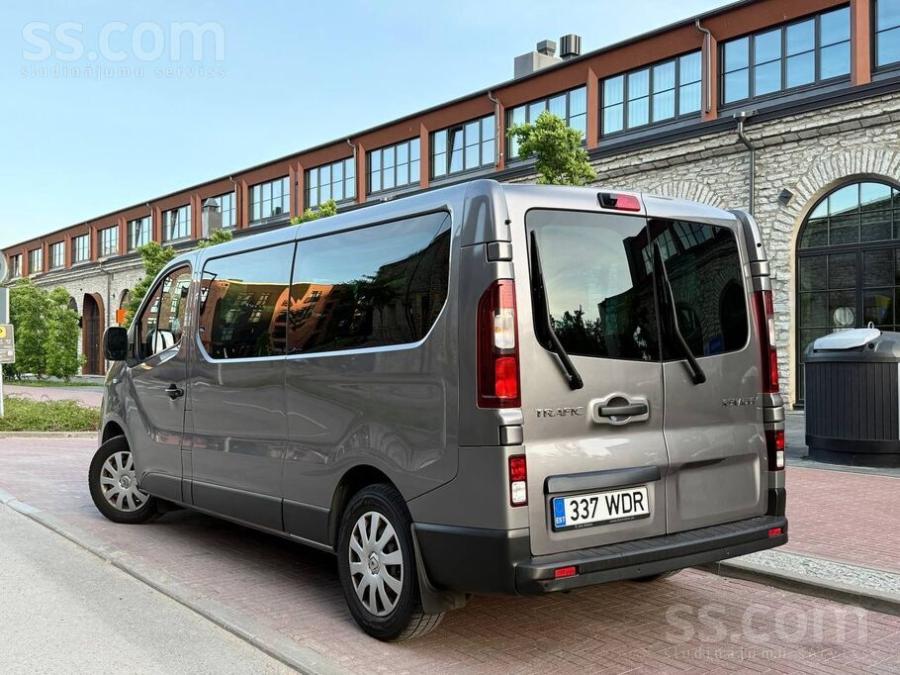Grey Renault Trafic 2019 in Tallinn, with an engine capacity of 2.00 L and mileage of 203 thousand km for 16990 €, photo 15 on AUTOMOTO.COM.LV