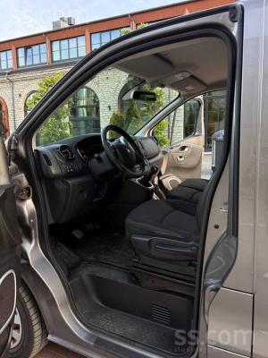 Grey Renault Trafic 2019 in Tallinn, with an engine capacity of 2.00 L and mileage of 203 thousand km for 16990 €, photo 22 on AUTOMOTO.COM.LV