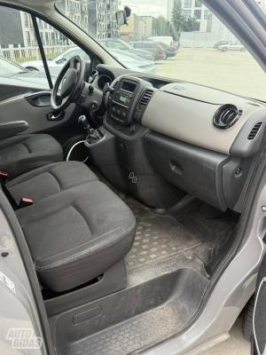 Grey Renault Trafic 2019 in Vilnius, with an engine capacity of 1.60 L and mileage of 181 thousand km for 11700 €, photo 11 on AUTOMOTO.COM.LV