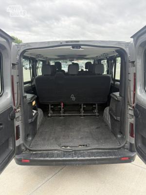 Grey Renault Trafic 2019 in Vilnius, with an engine capacity of 1.60 L and mileage of 181 thousand km for 11700 €, photo 12 on AUTOMOTO.COM.LV