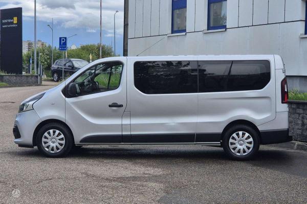 Grey Renault Trafic 2019 in Vilnius, with an engine capacity of 1.60 L and mileage of 212 thousand km for 12900 €, photo 2 on AUTOMOTO.COM.LV