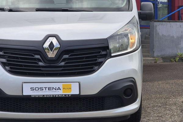 Grey Renault Trafic 2019 in Vilnius, with an engine capacity of 1.60 L and mileage of 212 thousand km for 12900 €, photo 5 on AUTOMOTO.COM.LV