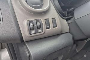 Grey Renault Trafic 2019 in Vilnius, with an engine capacity of 1.60 L and mileage of 212 thousand km for 12900 €, photo 15 on AUTOMOTO.COM.LV
