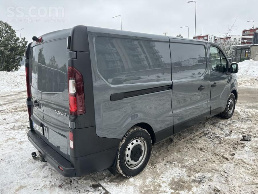 Pelēks Renault Trafic 2021 Tallina, ar dzinēja tilpumu 2.00 L un nobraukumu 51 tūkst. km par 22500 €, foto 4 vietnē AUTOMOTO.COM.LV