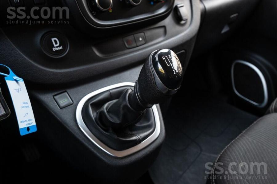 Pelēks Renault Trafic 2021 Rīga, ar dzinēja tilpumu 2.00 L un nobraukumu 112 tūkst. km par 21550 €, foto 14 vietnē AUTOMOTO.COM.LV