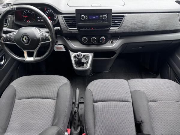 Pelēks Renault Trafic 2022 Avižieniai, ar dzinēja tilpumu 2.00 L un nobraukumu 91 tūkst. km par 25000 €, foto 5 vietnē AUTOMOTO.COM.LV