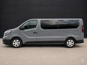 Grey Renault Trafic 2022 in Vilnius, with an engine capacity of 2.00 L and mileage of 166 thousand km for 23750 €, photo 3 on AUTOMOTO.COM.LV