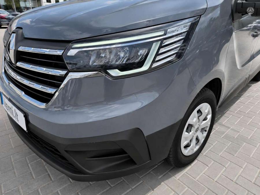 Grey Renault Trafic 2022 in Vilnius, with an engine capacity of 2.00 L and mileage of 166 thousand km for 23750 €, photo 21 on AUTOMOTO.COM.LV
