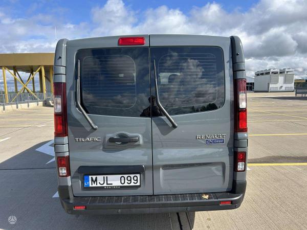 Pelēks Renault Trafic 2022 Viļņa, ar dzinēja tilpumu 2.00 L un nobraukumu 91 tūkst. km par 25999 €, foto 4 vietnē AUTOMOTO.COM.LV