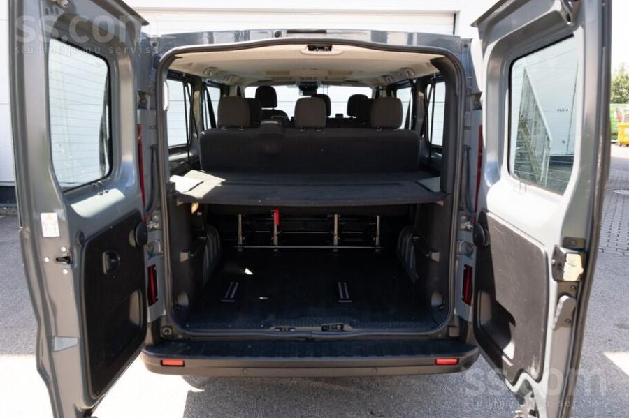 Pelēks Renault Trafic 2023 Rīga, ar dzinēja tilpumu 2.00 L un nobraukumu 99 tūkst. km par 24950 €, foto 13 vietnē AUTOMOTO.COM.LV