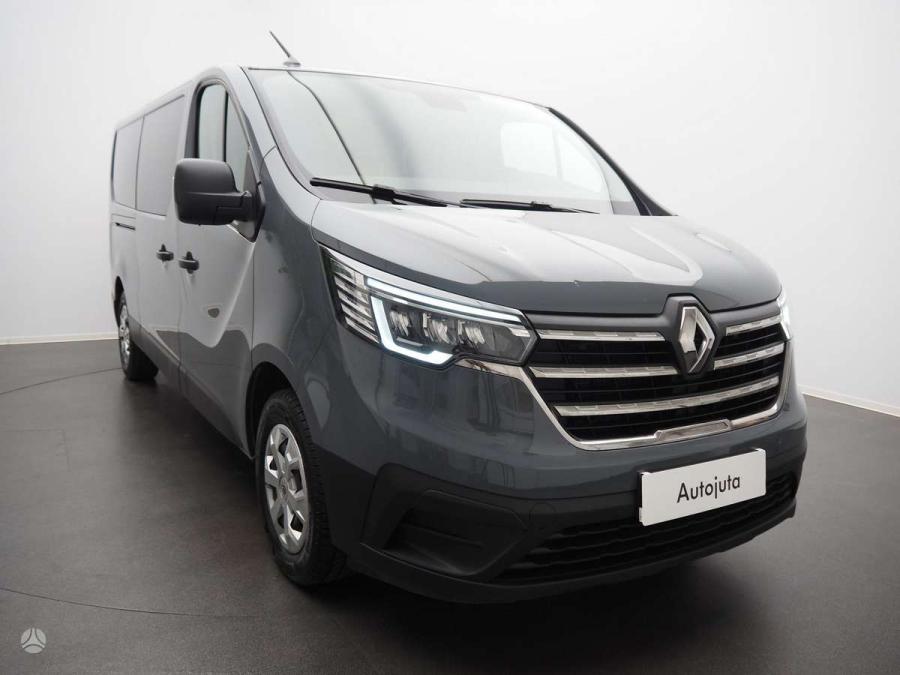 Grey Renault Trafic 2024 in Vilnius, with an engine capacity of 2.00 L and mileage of 63 thousand km for 28500 €, photo 4 on AUTOMOTO.COM.LV
