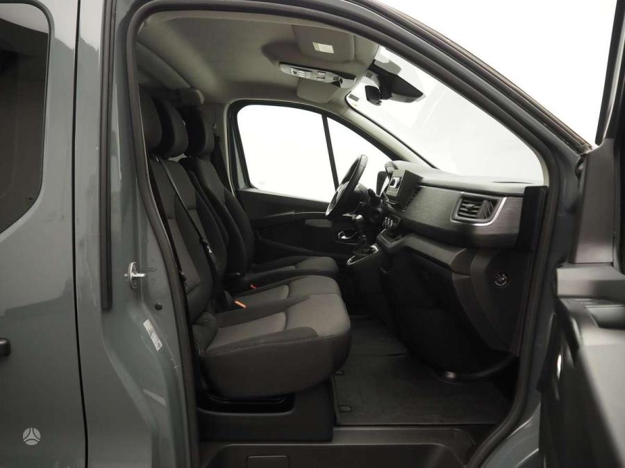 Grey Renault Trafic 2024 in Vilnius, with an engine capacity of 2.00 L and mileage of 63 thousand km for 28500 €, photo 13 on AUTOMOTO.COM.LV