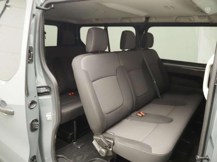 Grey Renault Trafic 2024 in Vilnius, with an engine capacity of 2.00 L and mileage of 63 thousand km for 28500 €, photo 16 on AUTOMOTO.COM.LV