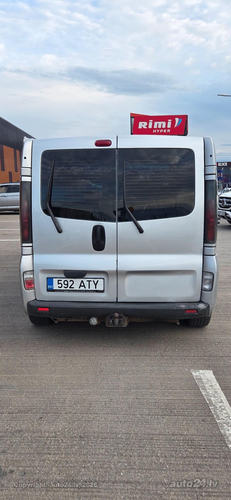 Pelēks Renault Trafic 2004 Tallina, ar dzinēja tilpumu 1.90 L un nobraukumu 0 tūkst. km par 5999 €, foto 4 vietnē AUTOMOTO.COM.LV