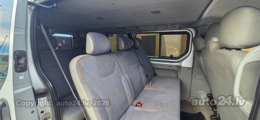 Pelēks Renault Trafic 2004 Tallina, ar dzinēja tilpumu 1.90 L un nobraukumu 0 tūkst. km par 5999 €, foto 7 vietnē AUTOMOTO.COM.LV