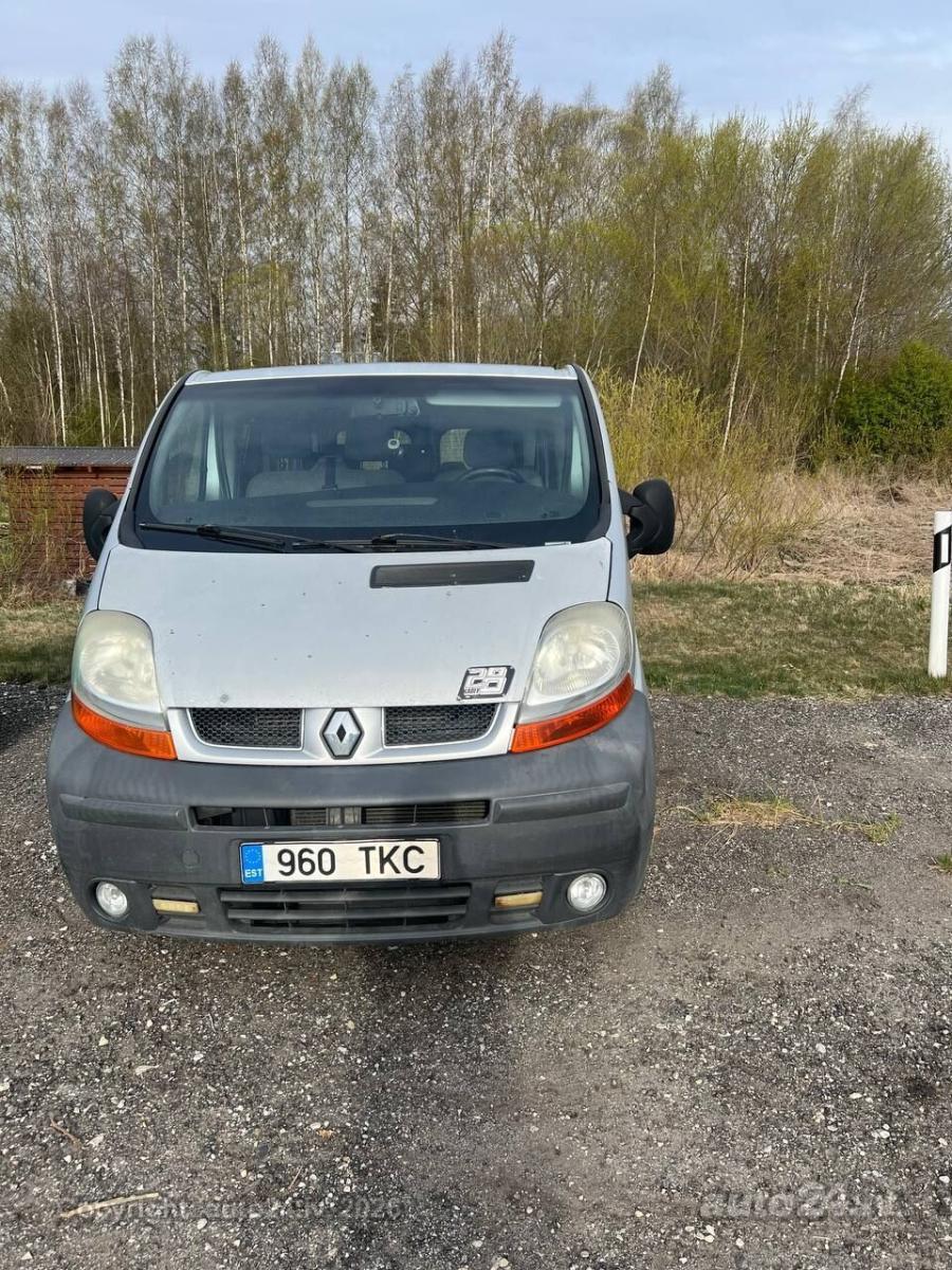 Pelēks Renault Trafic 2005 Tallina, ar dzinēja tilpumu 1.90 L un nobraukumu 342 tūkst. km par 3300 €, foto 1 vietnē AUTOMOTO.COM.LV