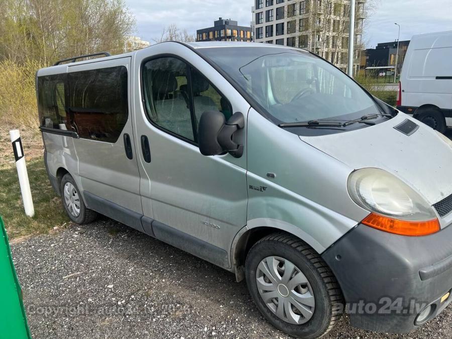 Pelēks Renault Trafic 2005 Tallina, ar dzinēja tilpumu 1.90 L un nobraukumu 342 tūkst. km par 3300 €, foto 4 vietnē AUTOMOTO.COM.LV