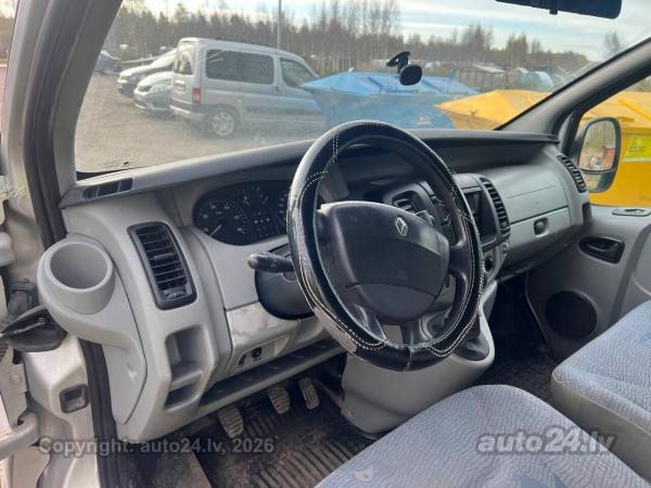 Pelēks Renault Trafic 2005 Tallina, ar dzinēja tilpumu 1.90 L un nobraukumu 342 tūkst. km par 3300 €, foto 9 vietnē AUTOMOTO.COM.LV