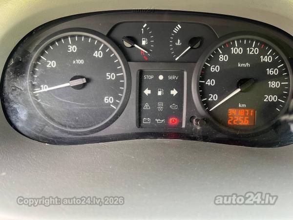 Pelēks Renault Trafic 2005 Tallina, ar dzinēja tilpumu 1.90 L un nobraukumu 342 tūkst. km par 3300 €, foto 10 vietnē AUTOMOTO.COM.LV