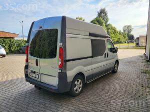 Pelēks Renault Trafic 2008 Rīga, ar dzinēja tilpumu 2.50 L un nobraukumu 337 tūkst. km par 5150 €, foto 4 vietnē AUTOMOTO.COM.LV