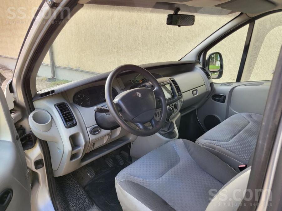 Pelēks Renault Trafic 2008 Rīga, ar dzinēja tilpumu 2.50 L un nobraukumu 337 tūkst. km par 5150 €, foto 7 vietnē AUTOMOTO.COM.LV