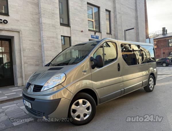 Pelēks Renault Trafic 2013 Tallina, ar dzinēja tilpumu 2.00 L un nobraukumu 211 tūkst. km par 8999 €, foto 10 vietnē AUTOMOTO.COM.LV