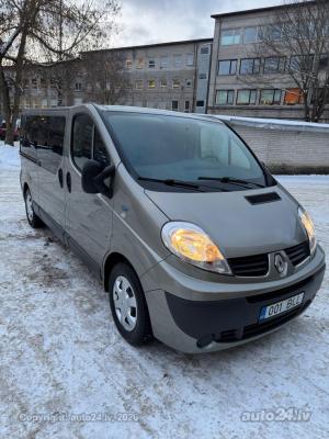 Pelēks Renault Trafic 2014 Tallina, ar dzinēja tilpumu 2.00 L un nobraukumu 170 tūkst. km par 9999 €, foto  vietnē AUTOMOTO.COM.LV