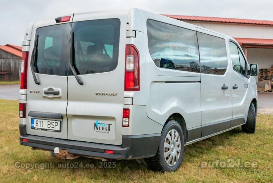 Pelēks Renault Trafic 2016 Tallina, ar dzinēja tilpumu 1.60 L un nobraukumu 280 tūkst. km par 13500 €, foto 4 vietnē AUTOMOTO.COM.LV