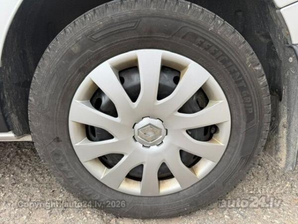 Pelēks Renault Trafic 2016 Veru, ar dzinēja tilpumu 1.60 L un nobraukumu 143 tūkst. km par 13500 €, foto 7 vietnē AUTOMOTO.COM.LV