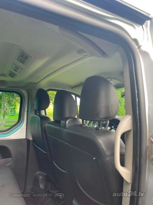 Pelēks Renault Trafic 2017 Tallina, ar dzinēja tilpumu 1.60 L un nobraukumu 275 tūkst. km par 12900 €, foto 12 vietnē AUTOMOTO.COM.LV