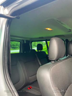 Pelēks Renault Trafic 2017 Tallina, ar dzinēja tilpumu 1.60 L un nobraukumu 275 tūkst. km par 12900 €, foto 13 vietnē AUTOMOTO.COM.LV