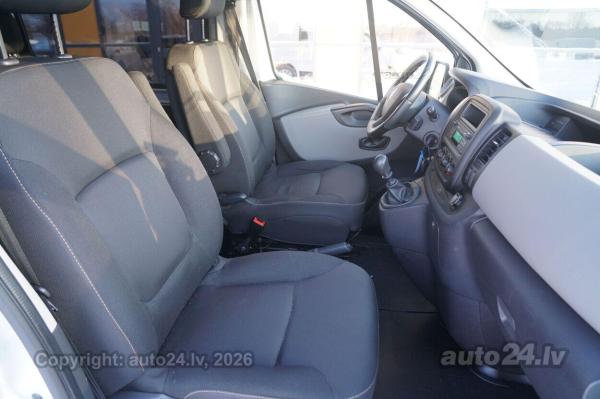 Pelēks Renault Trafic 2019 Tallina, ar dzinēja tilpumu 1.60 L un nobraukumu 112 tūkst. km par 19990 €, foto 8 vietnē AUTOMOTO.COM.LV
