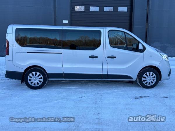 Pelēks Renault Trafic 2019 Pērnava, ar dzinēja tilpumu 2.00 L un nobraukumu 167 tūkst. km par 18750 €, foto 7 vietnē AUTOMOTO.COM.LV