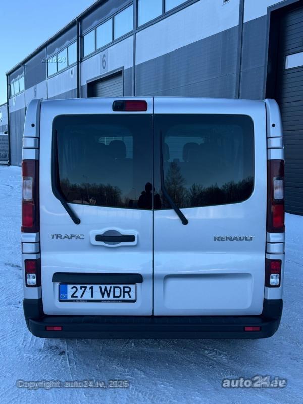 Pelēks Renault Trafic 2019 Pērnava, ar dzinēja tilpumu 2.00 L un nobraukumu 167 tūkst. km par 18750 €, foto 9 vietnē AUTOMOTO.COM.LV
