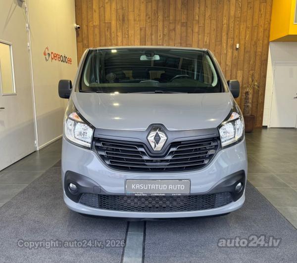 Grey Renault Trafic 2019 in Parnu, with an engine capacity of 1.60 L and mileage of 152 thousand km for 16900 €, photo 9 on AUTOMOTO.COM.LV