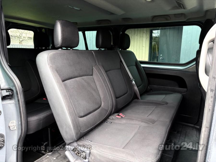 Pelēks Renault Trafic 2019 Tallina, ar dzinēja tilpumu 2.00 L un nobraukumu 195 tūkst. km par 13990 €, foto 16 vietnē AUTOMOTO.COM.LV
