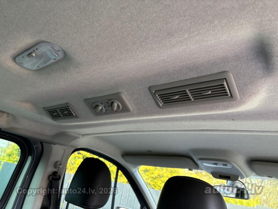 Pelēks Renault Trafic 2019 Tallina, ar dzinēja tilpumu 2.00 L un nobraukumu 195 tūkst. km par 13990 €, foto 17 vietnē AUTOMOTO.COM.LV