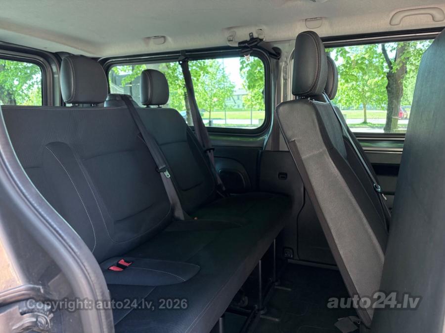 Pelēks Renault Trafic 2019 Tallina, ar dzinēja tilpumu 2.00 L un nobraukumu 203 tūkst. km par 16500 €, foto 13 vietnē AUTOMOTO.COM.LV